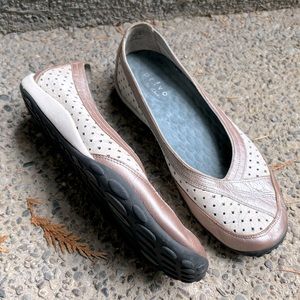 Privo | Shoes | Comfy Cute Privo By Clarks Slip On Sneakers | Poshmark